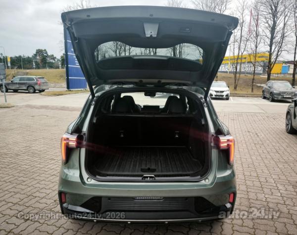 Lynk & Co 01 2025 Tallina, ar dzinēja tilpumu 1.50 L un nobraukumu 13 tūkst. km par 35900 €, foto 8 vietnē AUTOMOTO.COM.LV