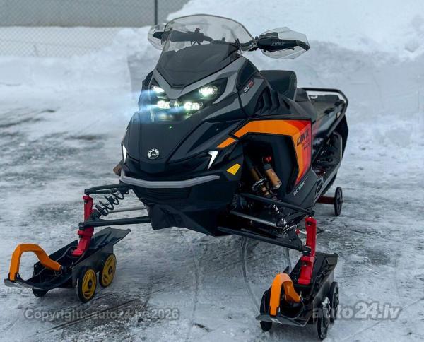 Melns LYNX Rave 2025 Tallina, ar dzinēja tilpumu 0.85 L un nobraukumu 0 tūkst. km par 21990 €, foto 1 vietnē AUTOMOTO.COM.LV