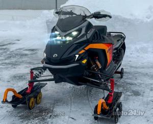 Melns LYNX Rave 2025 Tallina, ar dzinēja tilpumu 0.85 L un nobraukumu 0 tūkst. km par 21990 €, foto  vietnē AUTOMOTO.COM.LV