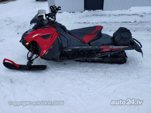 Red LYNX Rave 2013 in Tallinn, with an engine capacity of 0.80 L and mileage of 7 thousand km for 5350 €, photo 11 on AUTOMOTO.COM.LV