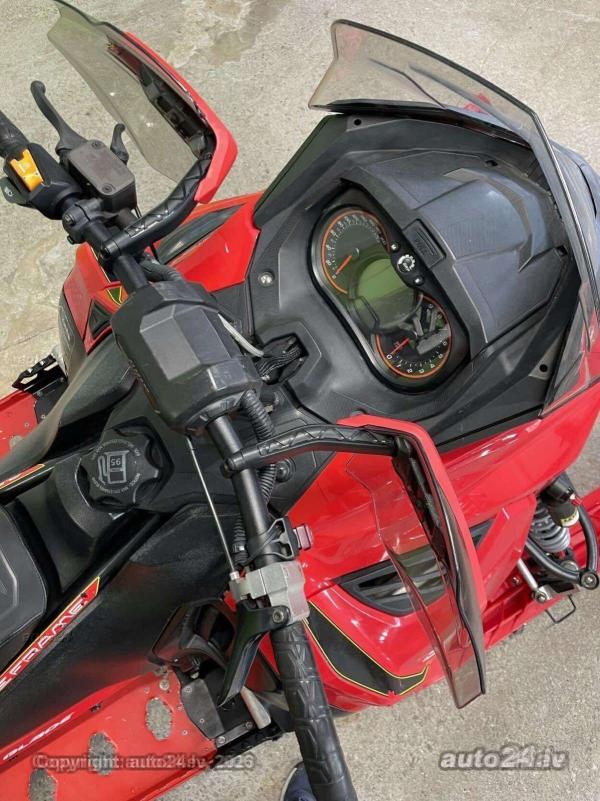 Sarkans LYNX Rave 2016 Tallina, ar dzinēja tilpumu 0.60 L un nobraukumu 10 tūkst. km par 4999 €, foto 5 vietnē AUTOMOTO.COM.LV