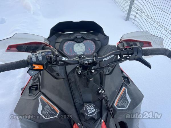 Sarkans LYNX Rave 2019 Tallina, ar dzinēja tilpumu 0.60 L un nobraukumu 9 tūkst. km par 5900 €, foto 3 vietnē AUTOMOTO.COM.LV