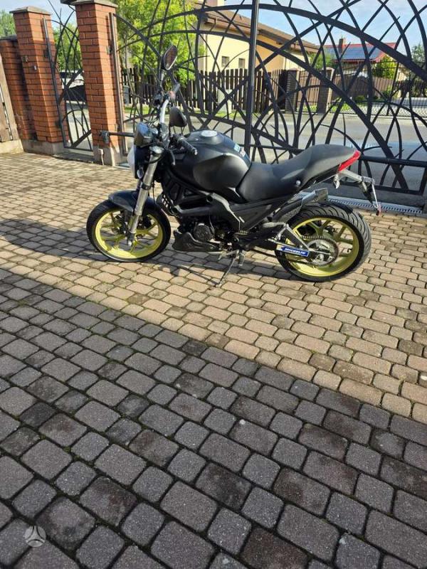 Black Magpower Bombers 2023 in Klaipeda, with an engine capacity of 50.00 L and mileage of 9 thousand km for 1299 €, photo 1 on AUTOMOTO.COM.LV