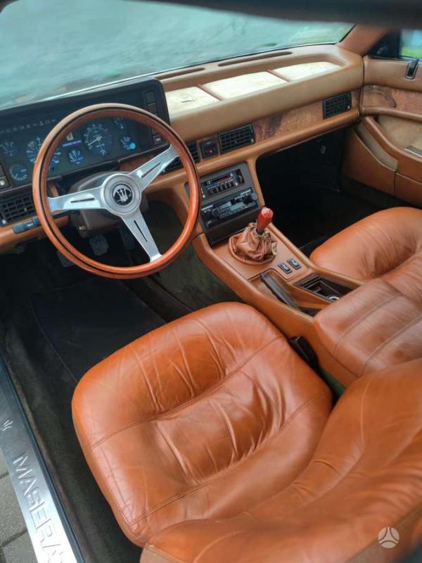 Zils Maserati Biturbo 1984 Šauļi, ar dzinēja tilpumu 2.50 L un nobraukumu 63 tūkst. km par 9900 €, foto 10 vietnē AUTOMOTO.COM.LV