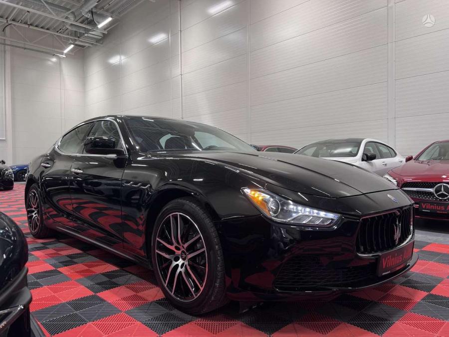 Melns Maserati Ghibli 2015 Viļņa, ar dzinēja tilpumu 3.00 L un nobraukumu 129 tūkst. km par 16499 €, foto 4 vietnē AUTOMOTO.COM.LV