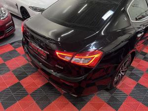 Melns Maserati Ghibli 2015 Viļņa, ar dzinēja tilpumu 3.00 L un nobraukumu 129 tūkst. km par 16499 €, foto 10 vietnē AUTOMOTO.COM.LV