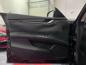 Melns Maserati Ghibli 2015 Viļņa, ar dzinēja tilpumu 3.00 L un nobraukumu 129 tūkst. km par 16499 €, foto 16 vietnē AUTOMOTO.COM.LV