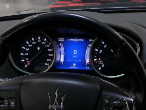 Melns Maserati Ghibli 2015 Viļņa, ar dzinēja tilpumu 3.00 L un nobraukumu 129 tūkst. km par 16499 €, foto 23 vietnē AUTOMOTO.COM.LV