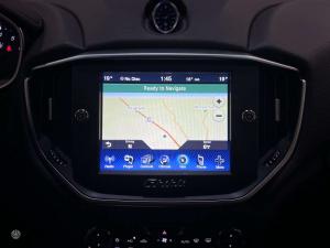 Melns Maserati Ghibli 2015 Viļņa, ar dzinēja tilpumu 3.00 L un nobraukumu 129 tūkst. km par 16499 €, foto 27 vietnē AUTOMOTO.COM.LV