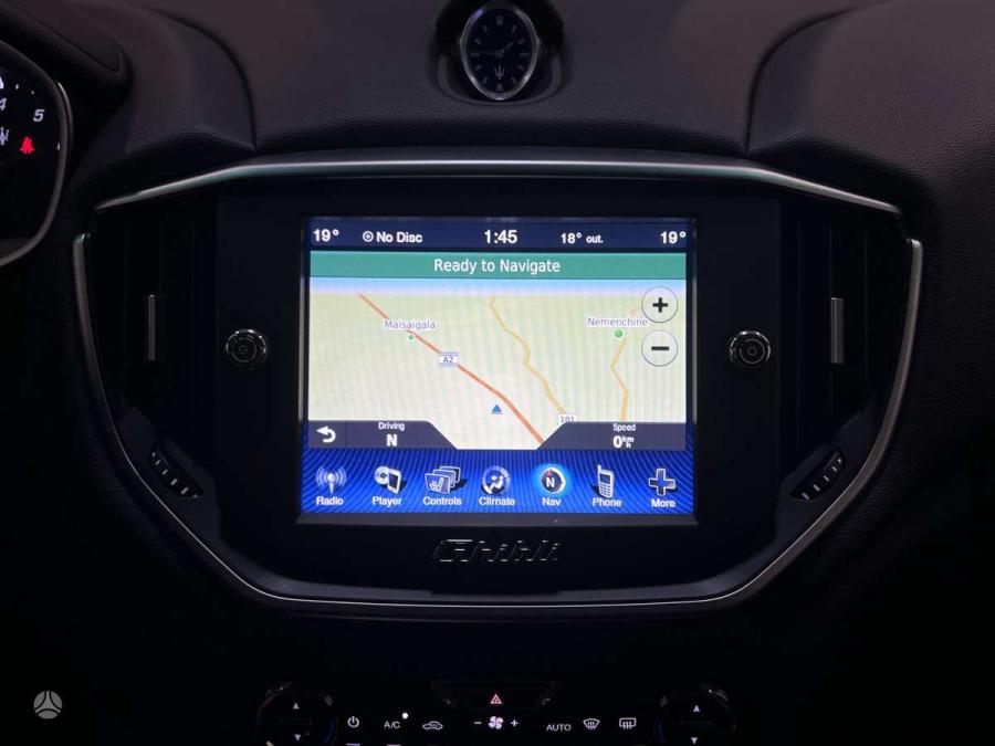 Melns Maserati Ghibli 2015 Viļņa, ar dzinēja tilpumu 3.00 L un nobraukumu 129 tūkst. km par 16499 €, foto 27 vietnē AUTOMOTO.COM.LV
