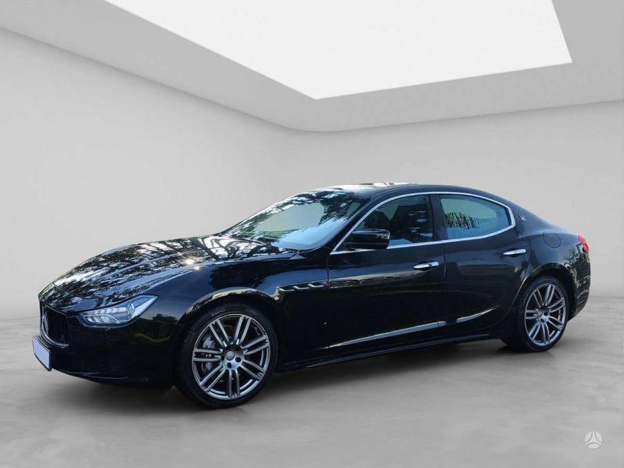 Melns Maserati Ghibli 2016 Viļņa, ar dzinēja tilpumu 3.00 L un nobraukumu 234 tūkst. km par 18000 €, foto 1 vietnē AUTOMOTO.COM.LV