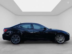 Melns Maserati Ghibli 2016 Viļņa, ar dzinēja tilpumu 3.00 L un nobraukumu 234 tūkst. km par 18000 €, foto 8 vietnē AUTOMOTO.COM.LV
