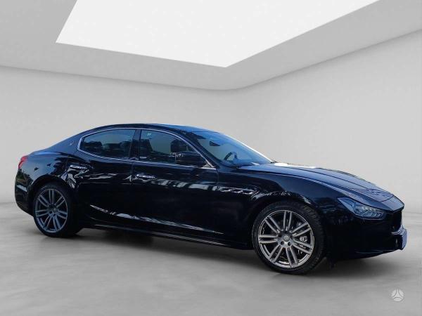 Melns Maserati Ghibli 2016 Viļņa, ar dzinēja tilpumu 3.00 L un nobraukumu 234 tūkst. km par 18000 €, foto 8 vietnē AUTOMOTO.COM.LV