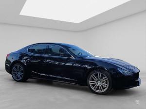 Melns Maserati Ghibli 2016 Viļņa, ar dzinēja tilpumu 3.00 L un nobraukumu 234 tūkst. km par 18000 €, foto 9 vietnē AUTOMOTO.COM.LV