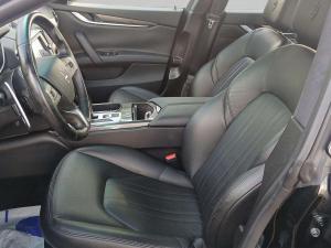 Melns Maserati Ghibli 2016 Viļņa, ar dzinēja tilpumu 3.00 L un nobraukumu 234 tūkst. km par 18000 €, foto 12 vietnē AUTOMOTO.COM.LV