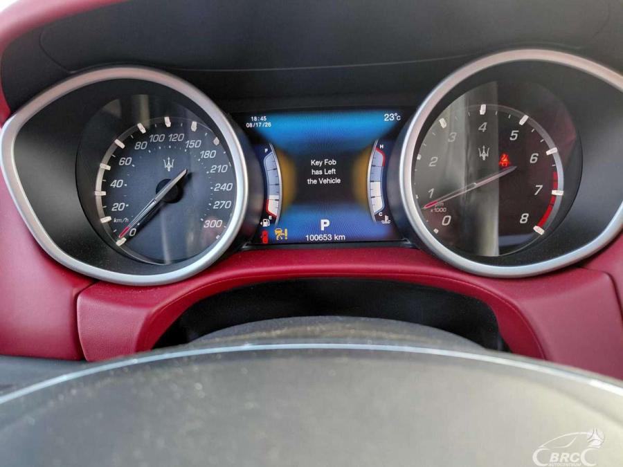 Black Maserati Ghibli 2016 in Vilnius, with an engine capacity of 2.98 L and mileage of 101 thousand km for 18900 €, photo 20 on AUTOMOTO.COM.LV