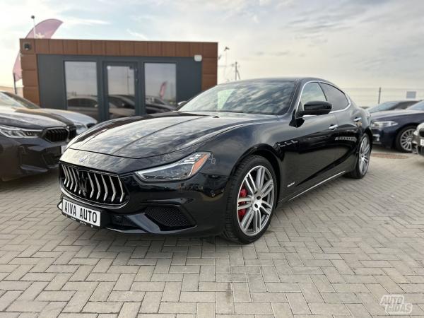 Melns Maserati Ghibli 2018 Kauņa, ar dzinēja tilpumu 3.00 L un nobraukumu 22 tūkst. km par 29000 €, foto  vietnē AUTOMOTO.COM.LV