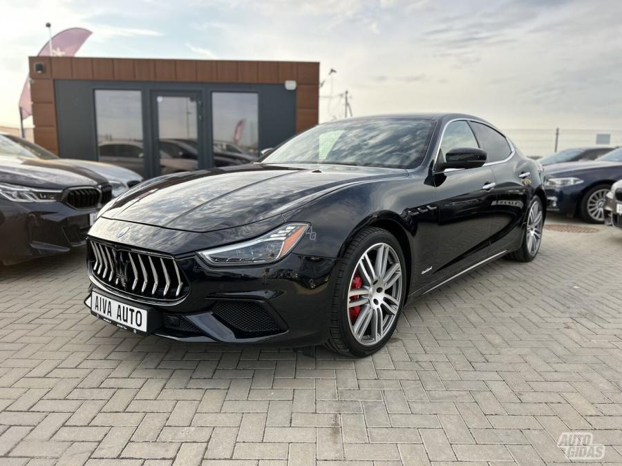 Melns Maserati Ghibli 2018 Kauņa, ar dzinēja tilpumu 3.00 L un nobraukumu 22 tūkst. km par 29000 €, foto 1 vietnē AUTOMOTO.COM.LV