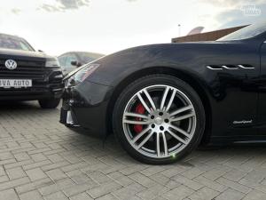Melns Maserati Ghibli 2018 Kauņa, ar dzinēja tilpumu 3.00 L un nobraukumu 22 tūkst. km par 29000 €, foto 6 vietnē AUTOMOTO.COM.LV