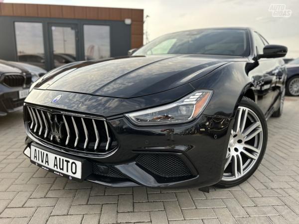 Maserati Ghibli 2018 in Kaunas on AUTOMOTO.COM.LV Black Maserati Ghibli 2018 in Kaunas, with an engine capacity of 3.00 L and mileage of 22 thousand km for 29000 €, photo 8 on AUTOMOTO.COM.LV