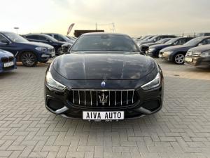 Melns Maserati Ghibli 2018 Kauņa, ar dzinēja tilpumu 3.00 L un nobraukumu 22 tūkst. km par 29000 €, foto 11 vietnē AUTOMOTO.COM.LV