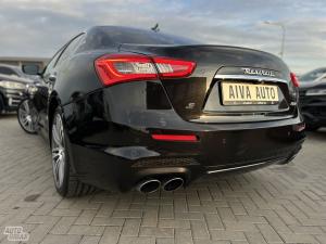 Melns Maserati Ghibli 2018 Kauņa, ar dzinēja tilpumu 3.00 L un nobraukumu 22 tūkst. km par 29000 €, foto 13 vietnē AUTOMOTO.COM.LV