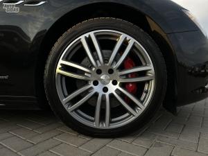 Melns Maserati Ghibli 2018 Kauņa, ar dzinēja tilpumu 3.00 L un nobraukumu 22 tūkst. km par 29000 €, foto 20 vietnē AUTOMOTO.COM.LV