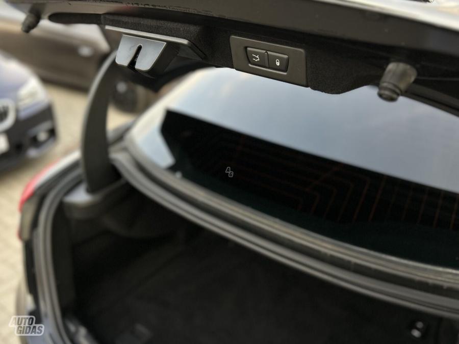 Melns Maserati Ghibli 2018 Kauņa, ar dzinēja tilpumu 3.00 L un nobraukumu 22 tūkst. km par 29000 €, foto 47 vietnē AUTOMOTO.COM.LV