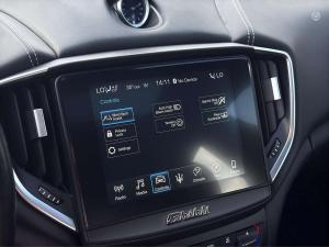 Melns Maserati Ghibli 2019 Kauņa, ar dzinēja tilpumu 3.00 L un nobraukumu 96 tūkst. km par 30999 €, foto 19 vietnē AUTOMOTO.COM.LV