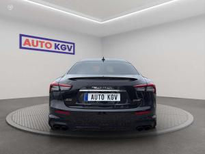 Black Maserati Ghibli 2020 in Kaunas, with an engine capacity of 3.00 L and mileage of 61 thousand km for 32499 €, photo 5 on AUTOMOTO.COM.LV