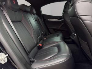 Melns Maserati Ghibli 2020 Kauņa, ar dzinēja tilpumu 3.00 L un nobraukumu 61 tūkst. km par 32499 €, foto 11 vietnē AUTOMOTO.COM.LV