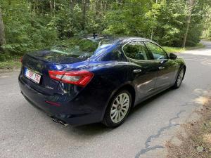 Zils Maserati Ghibli 2018 Kauņa, ar dzinēja tilpumu 2.99 L un nobraukumu 255 tūkst. km par 17000 €, foto 5 vietnē AUTOMOTO.COM.LV