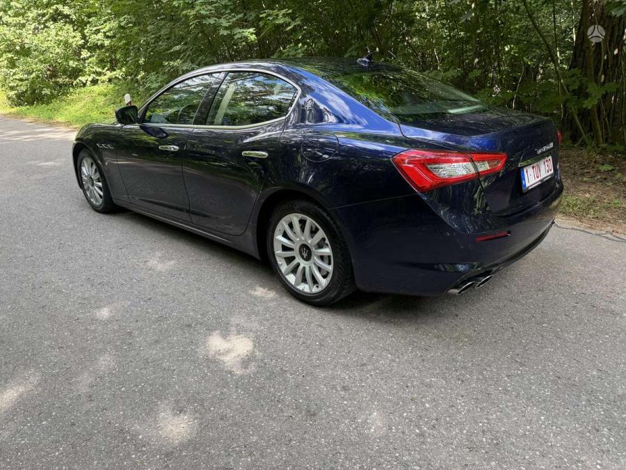 Zils Maserati Ghibli 2018 Kauņa, ar dzinēja tilpumu 2.99 L un nobraukumu 255 tūkst. km par 17000 €, foto 6 vietnē AUTOMOTO.COM.LV