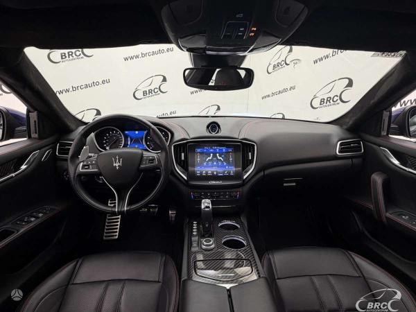 Blue Maserati Ghibli 2019 in Vilnius, with an engine capacity of 2.98 L and mileage of 65 thousand km for 27900 €, photo 5 on AUTOMOTO.COM.LV