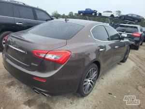 Brown Maserati Ghibli 2016 in Kaunas, with an engine capacity of 3.00 L and mileage of 140 thousand km for 6600 €, photo 3 on AUTOMOTO.COM.LV