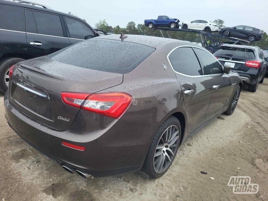 Brown Maserati Ghibli 2016 in Kaunas, with an engine capacity of 3.00 L and mileage of 140 thousand km for 6600 €, photo 3 on AUTOMOTO.COM.LV