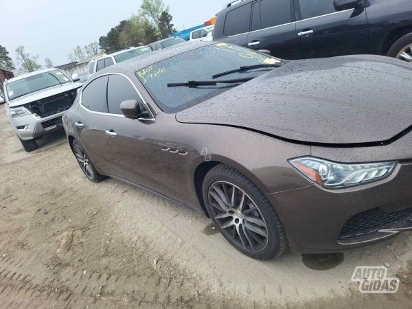 Brūns Maserati Ghibli 2016 Kauņa, ar dzinēja tilpumu 3.00 L un nobraukumu 140 tūkst. km par 6600 €, foto 6 vietnē AUTOMOTO.COM.LV