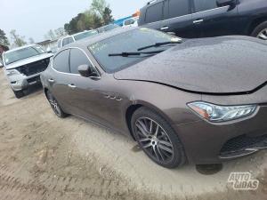 Brown Maserati Ghibli 2016 in Kaunas, with an engine capacity of 3.00 L and mileage of 140 thousand km for 6600 €, photo 7 on AUTOMOTO.COM.LV