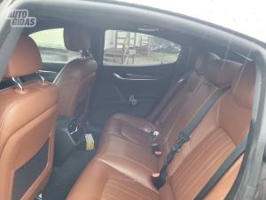 Brown Maserati Ghibli 2016 in Kaunas, with an engine capacity of 3.00 L and mileage of 140 thousand km for 6600 €, photo 9 on AUTOMOTO.COM.LV