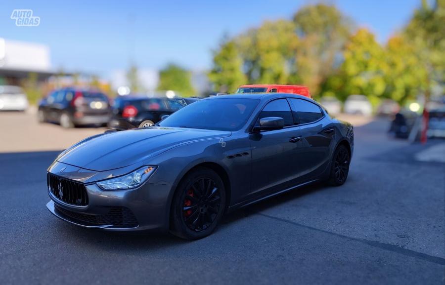 Grey Maserati Ghibli 2014 in Vilnius, with an engine capacity of 3.00 L and mileage of 150 thousand km for 14850 €, photo 5 on AUTOMOTO.COM.LV