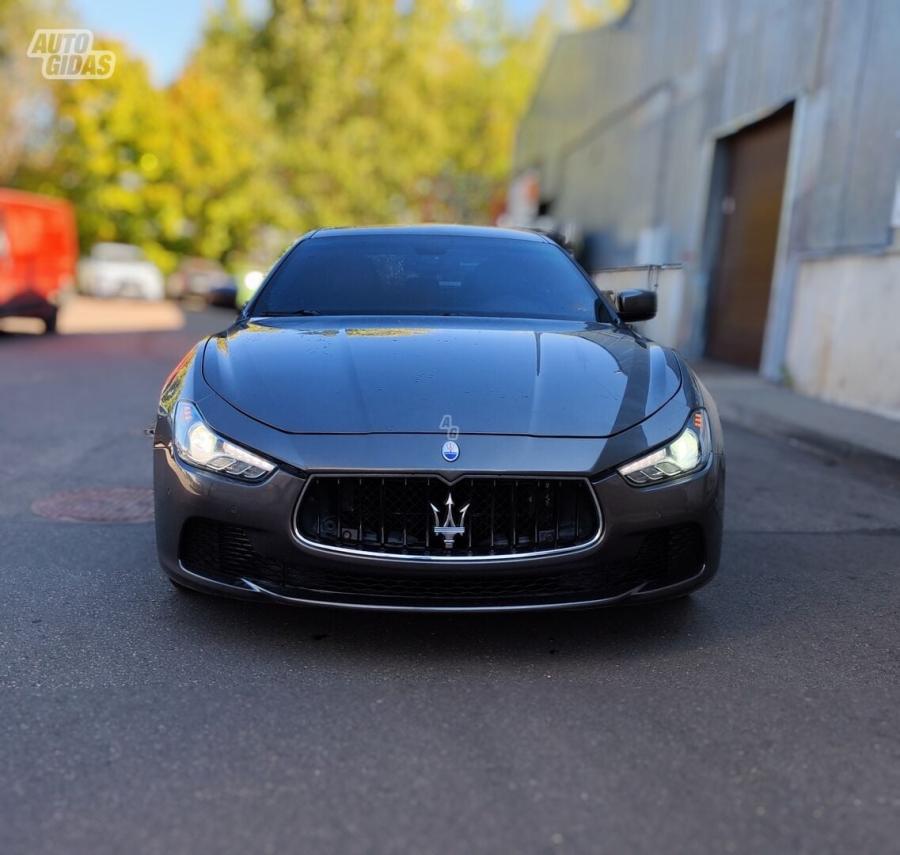 Grey Maserati Ghibli 2014 in Vilnius, with an engine capacity of 3.00 L and mileage of 150 thousand km for 14850 €, photo 6 on AUTOMOTO.COM.LV