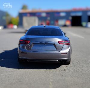 Grey Maserati Ghibli 2014 in Vilnius, with an engine capacity of 3.00 L and mileage of 150 thousand km for 14850 €, photo 11 on AUTOMOTO.COM.LV