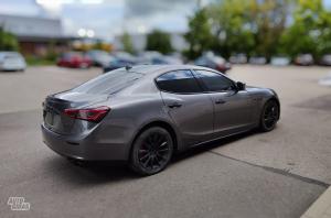 Grey Maserati Ghibli 2014 in Vilnius, with an engine capacity of 3.00 L and mileage of 150 thousand km for 14850 €, photo 18 on AUTOMOTO.COM.LV