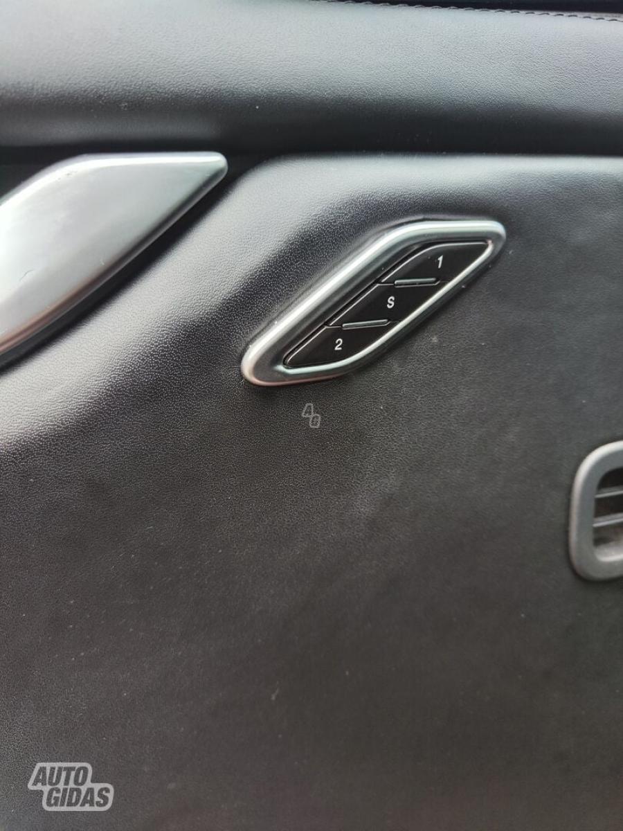 Серый Мазерати Гибли 2014 в Вильнюс, объемом двигателя 3.00 л и пробегом 150 тыс. км за 14850 €, фото 22 на AUTOMOTO.COM.LV