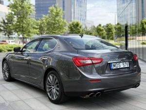Grey Maserati Ghibli 2017 in Vilnius, with an engine capacity of 2.98 L and mileage of 63 thousand km for 20500 €, photo 10 on AUTOMOTO.COM.LV