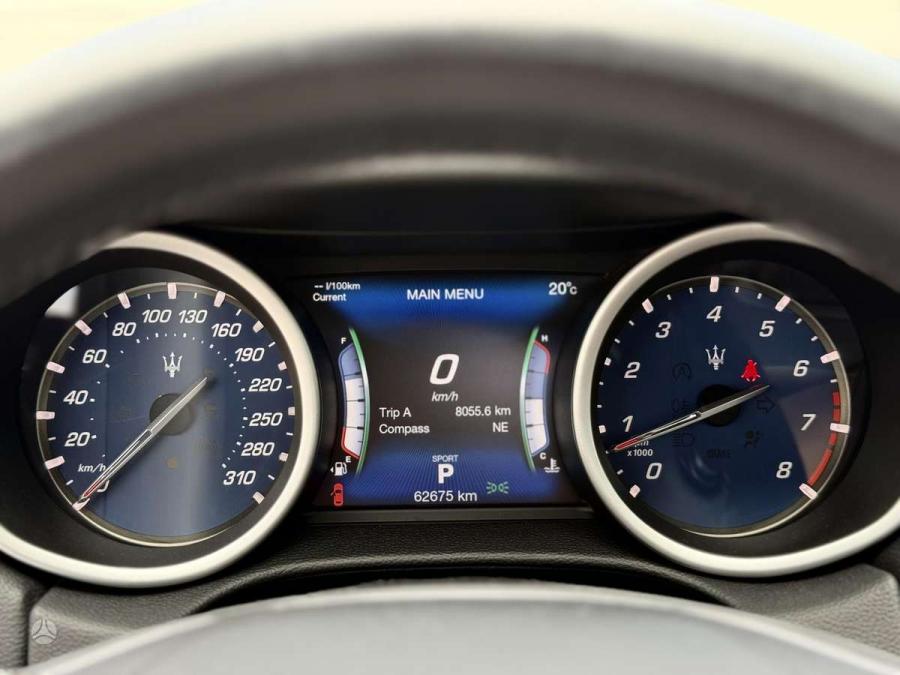 Grey Maserati Ghibli 2017 in Vilnius, with an engine capacity of 2.98 L and mileage of 63 thousand km for 20500 €, photo 20 on AUTOMOTO.COM.LV