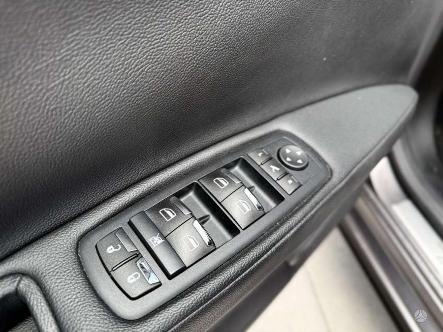 Grey Maserati Ghibli 2017 in Vilnius, with an engine capacity of 2.98 L and mileage of 63 thousand km for 20500 €, photo 22 on AUTOMOTO.COM.LV