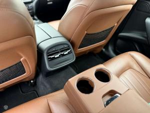 Grey Maserati Ghibli 2017 in Vilnius, with an engine capacity of 2.98 L and mileage of 63 thousand km for 20500 €, photo 24 on AUTOMOTO.COM.LV
