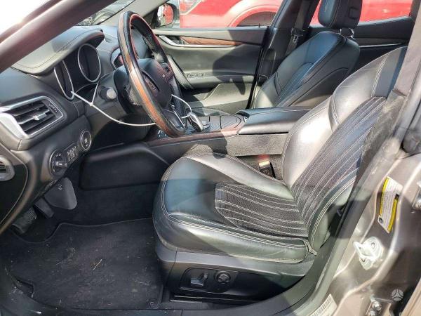 Grey Maserati Ghibli 2018 in Telschi, with an engine capacity of 2.98 L and mileage of 96 thousand km for 16500 €, photo 7 on AUTOMOTO.COM.LV