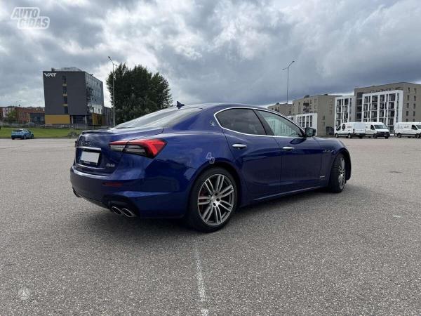 Maserati Ghibli 2018 Viļņa, ar dzinēja tilpumu 3.00 L un nobraukumu 84 tūkst. km par 26000 €, foto 2 vietnē AUTOMOTO.COM.LV